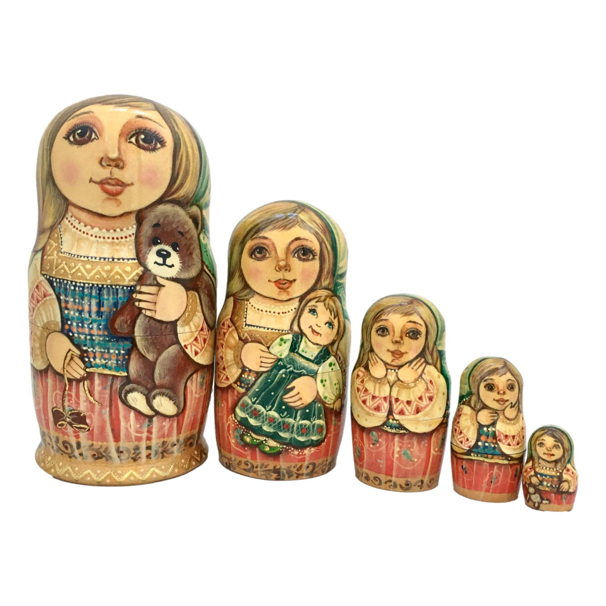 Russian Dolls for Kids. Animal Nesting Dolls. Matryoshka Dolls. Babushka